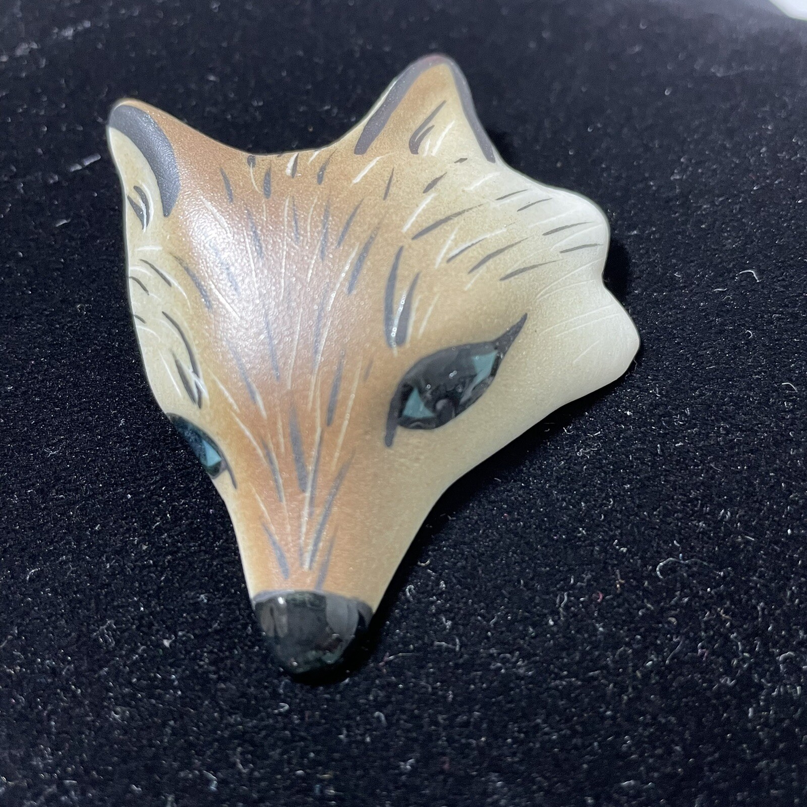 Vintage Porcelain Fox Head Face Pin Brooch by CAROL H… - Gem