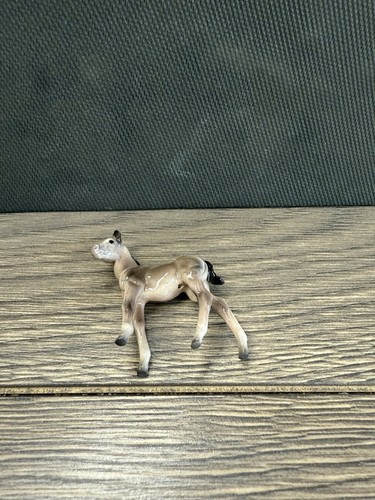 Retired Hagen Renaker Rosegray Mustang Colt Feather | eBay