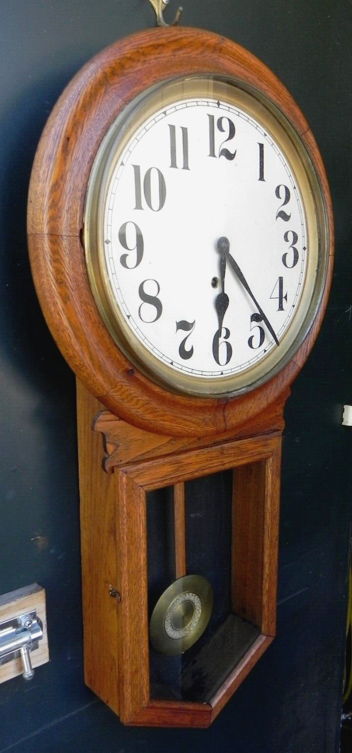 Antique American Ingraham Long Drop Round Head Oak Regulator Clock 'S ...