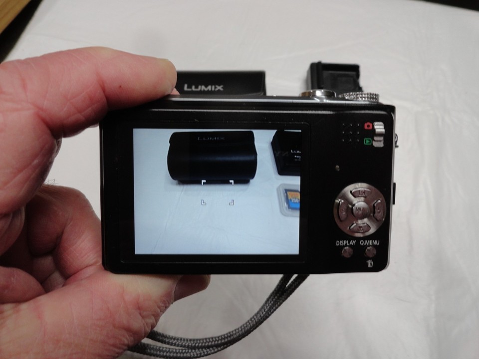 Panasonic Lumix DMC-ZS1 10.1MP Digital Camera Battery,Charger,Case, 2 ...