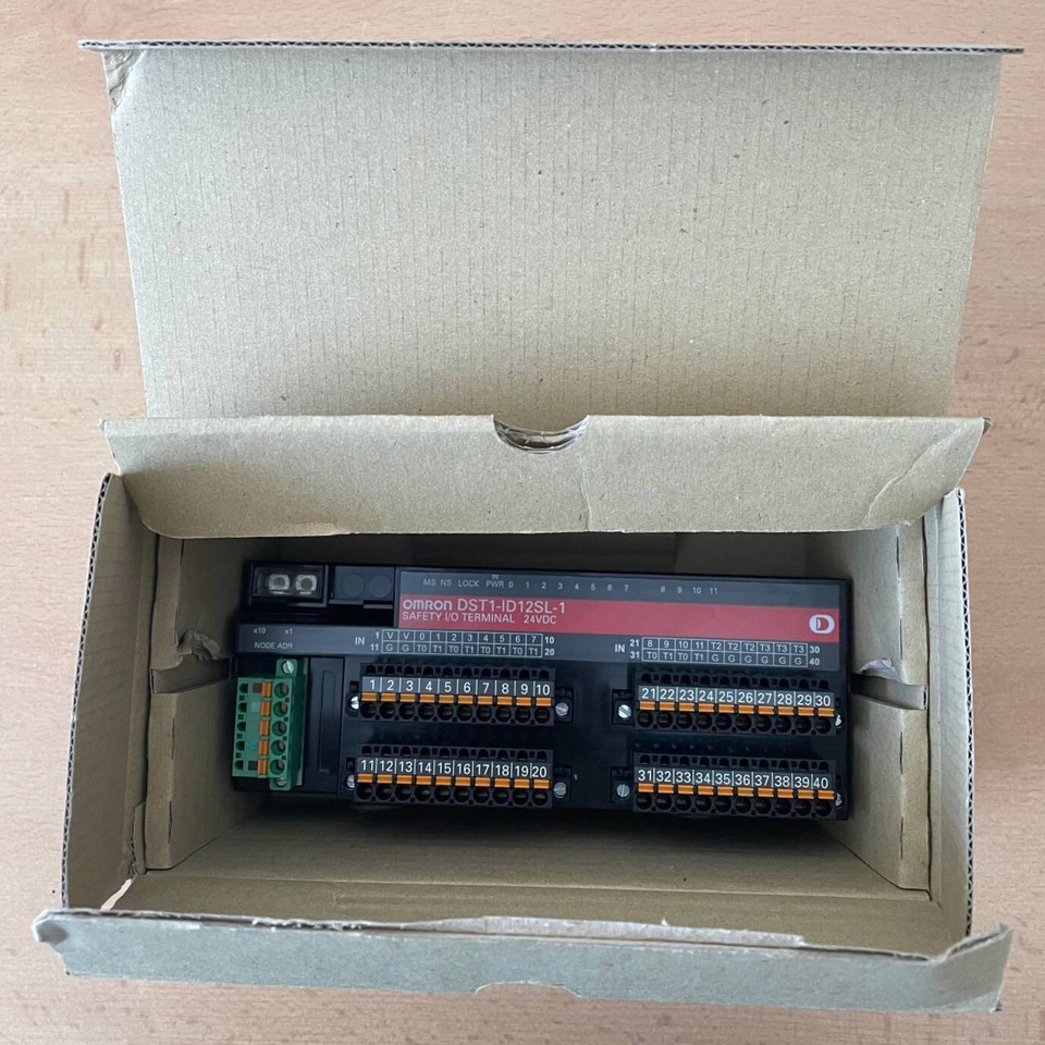 Omron DST1-ID12SL-1 | eBay