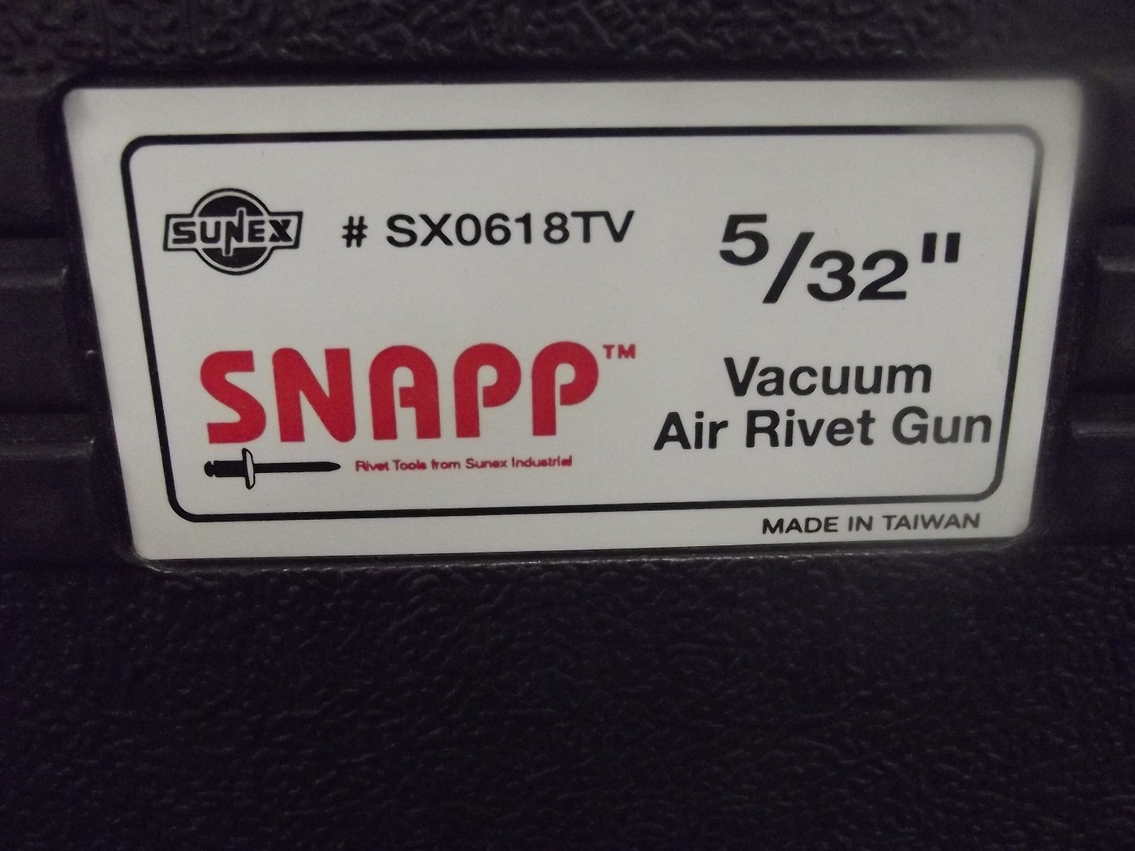 Sunex Tools Snapp SX0618TV 5/32" Heavy Duty Vacuum Rivet Gun with Case ...