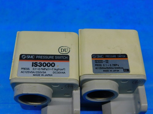 2 PCS SMC PRESSURE SWITCHES IS3000 IS3000-02 AC125V5A/250V3A DC30V4A .1 ...