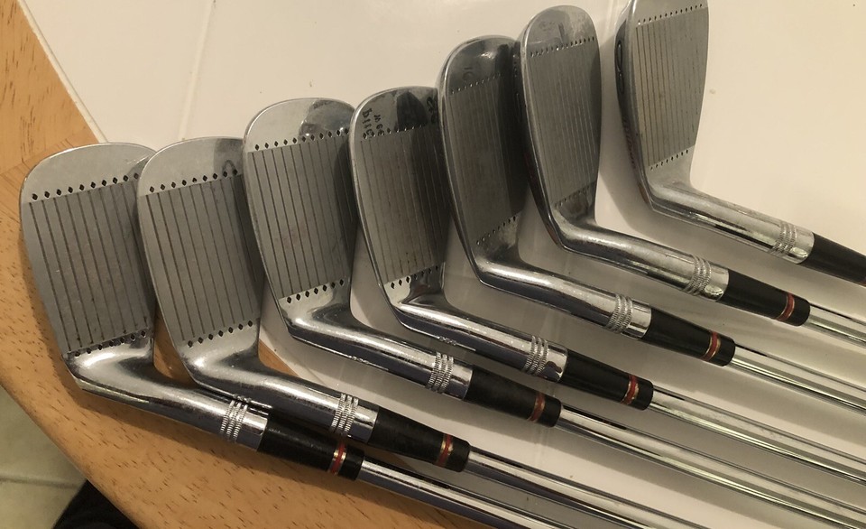 Nice Wilson Staff Fluid Feel Irons Set (4-PW) Dynamic Gold Steel Shafts ...
