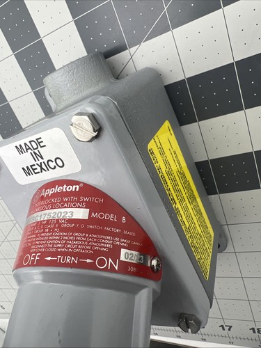 Appleton EFSC1752023 20A 125V Explosion-Proof U-Line Receptacle & Iron ...