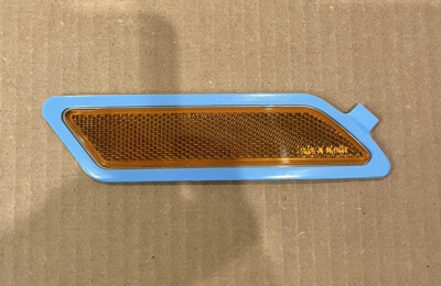 GENUINE BMW F30 FRONT RIGHT Yellow Bumper Cover Reflector 63147274522 ...