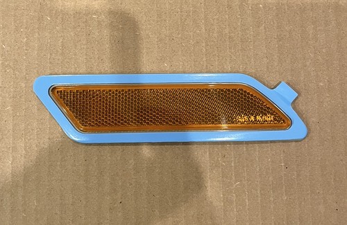GENUINE BMW F30 FRONT RIGHT Yellow Bumper Cover Reflector 63147274522 ...