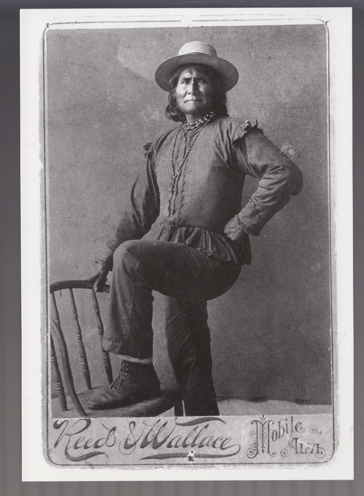 GERONIMO (Goyathlay) Indian Leader Photo PORTRAIT MODERN POSTCARD | eBay