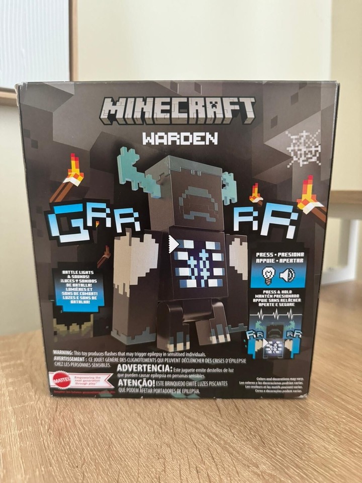 Minecraft Warden Action Figure with Lights and Sound, Collectible Toy ...