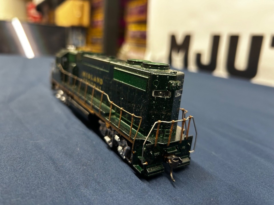 Athearn HO Custom Midland Central #276 GP38-2 Diesel Engine DC NO BOX ...