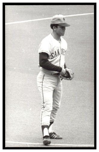 Enzo Hernandez San Diego Padres Vintage Baseball Postcard BL1-03 | eBay