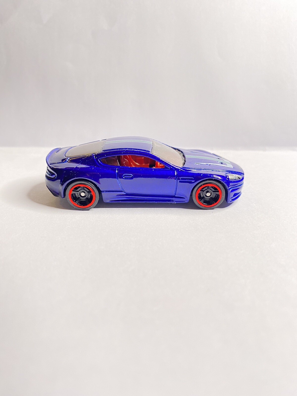 2010 Hot Wheels: Blue Aston Martin R6459 Indonesia (665) | eBay