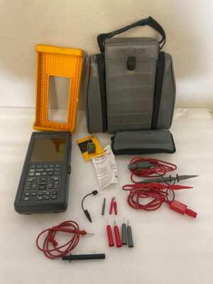 Oscilloscopes - Fluke Oscilloscope