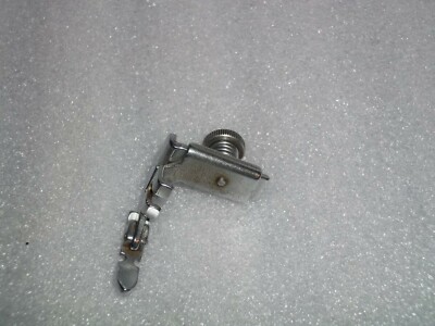 Singer Sewing Machine Foot #161127 Slant Adjustable Zipper Gr Brit | eBay