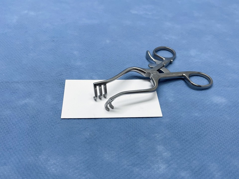 Symmetry 50-5647 Baby Weitlaner Retractor, 4.5", Blunt, 2x3 Prongs ...
