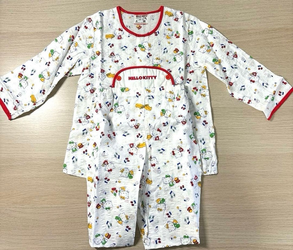 Sanrio Hello Kitty Pajamas for 3Y, Used, Age-Plus Vintage Kei 66p ...