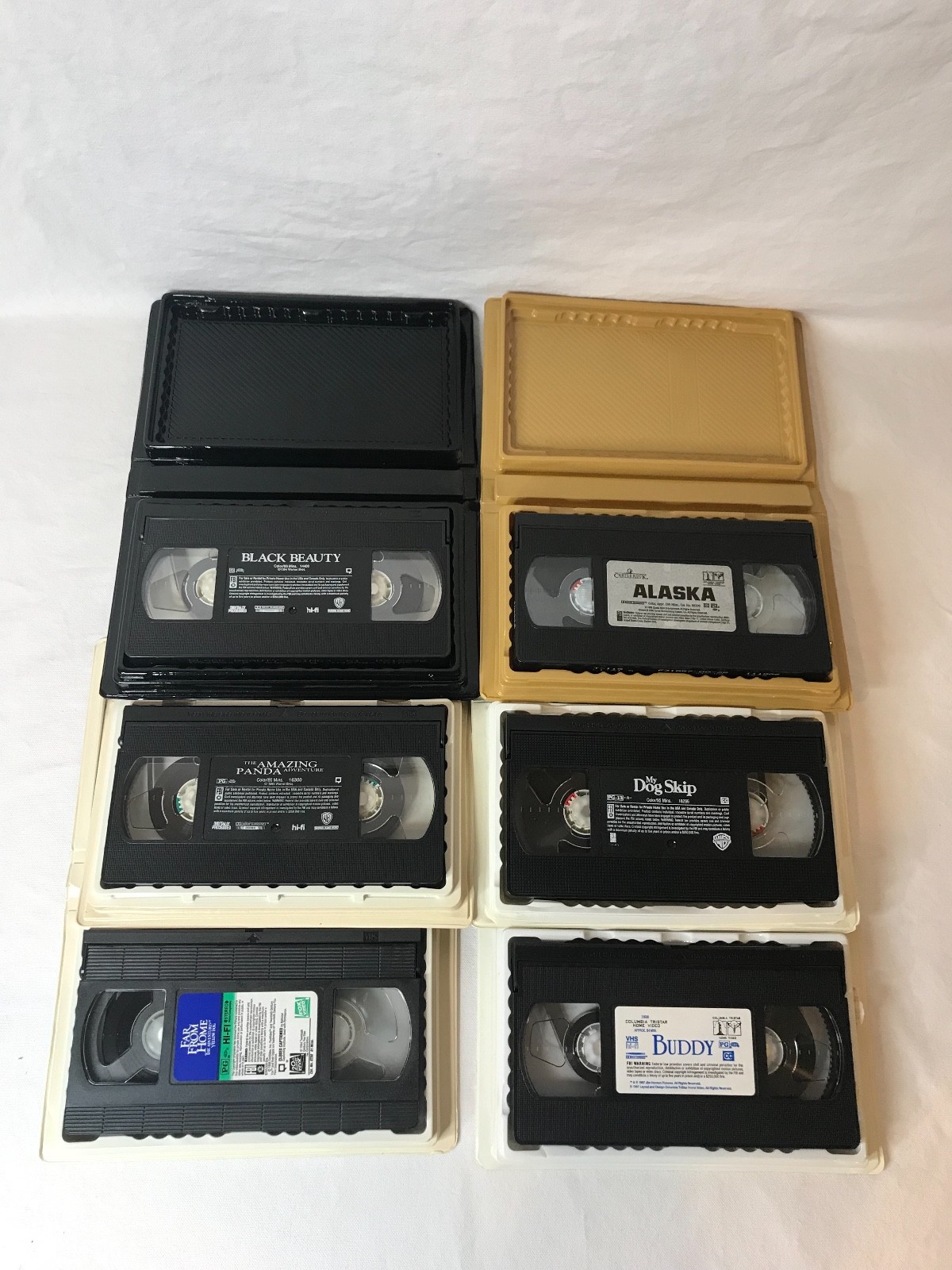 Lot Of 6 VHS Tapes Children/Family Amazing Animal Movies WB/Paramont ...