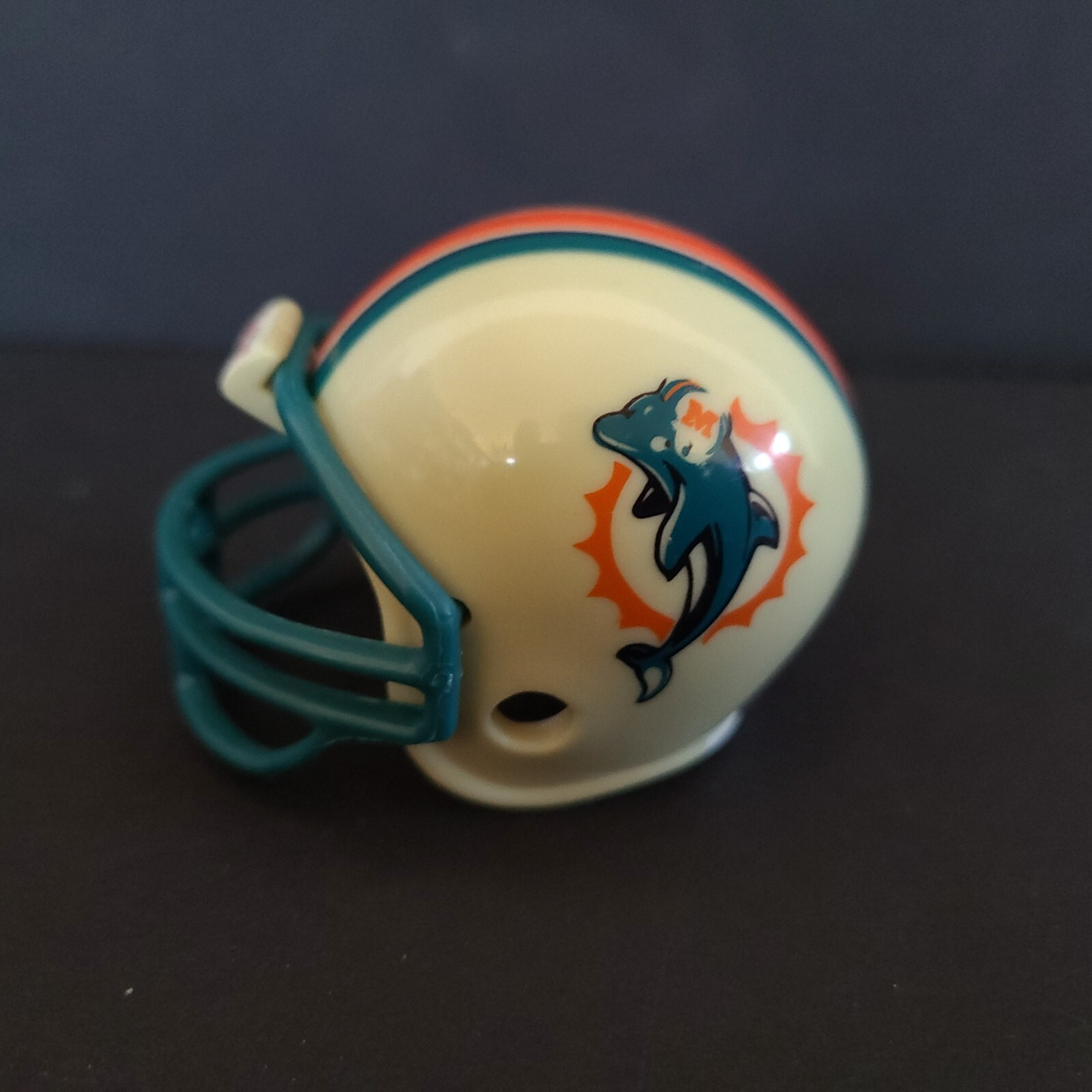NFL Football Pocket Pro mini Helmet - Throwback Traditional Riddell ...