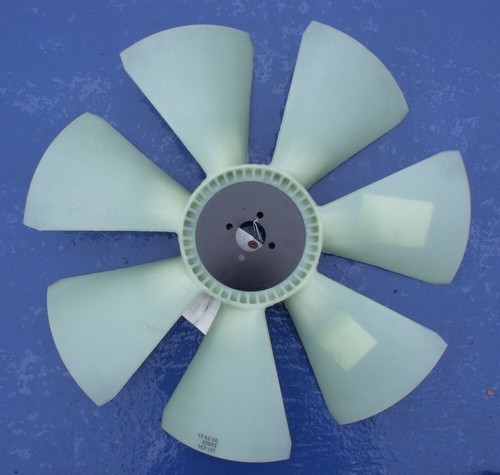 NEW FG WILSON ENGINE COOLING FAN PA6-GF30 CATERPILLAR GENERATOR 22-INCH ...