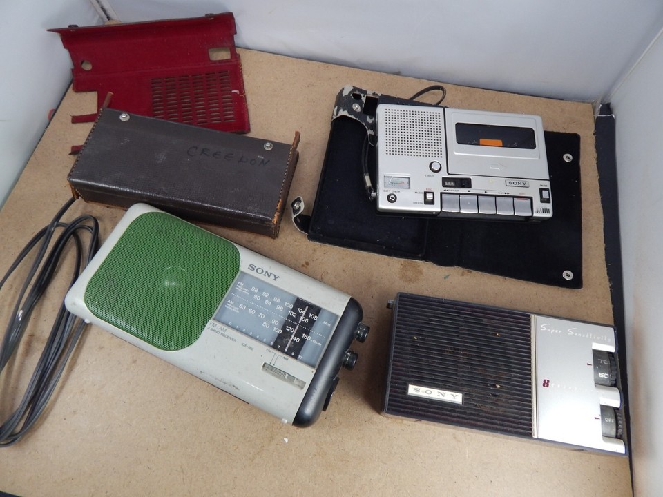 lot of 3 vintage SONY Transistor RADIOS TR-84 & ICF-760 & TC-150 ...