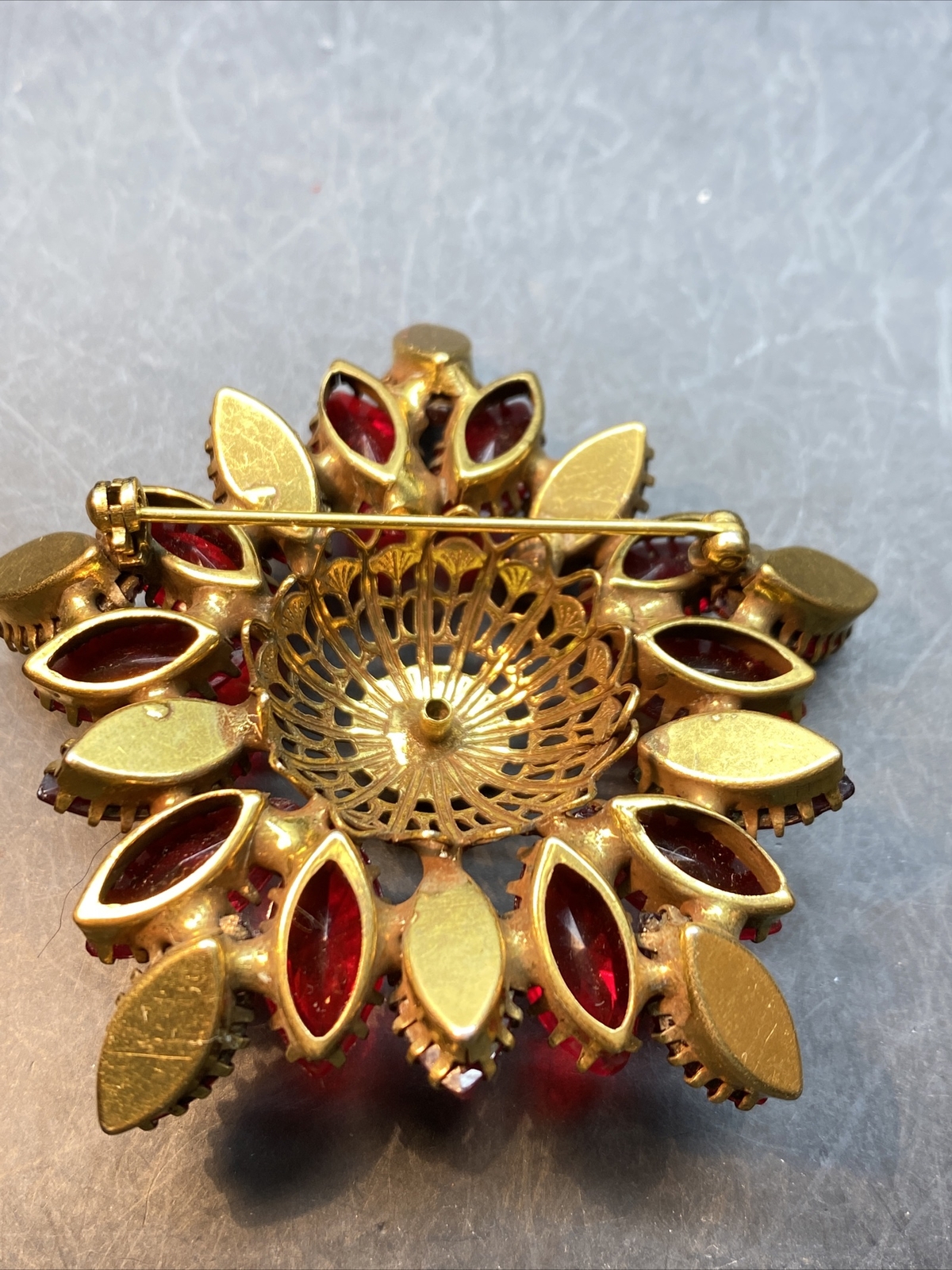 Vintage Ruby Red Rhinestone Cabochon Gold Tone High … - Gem