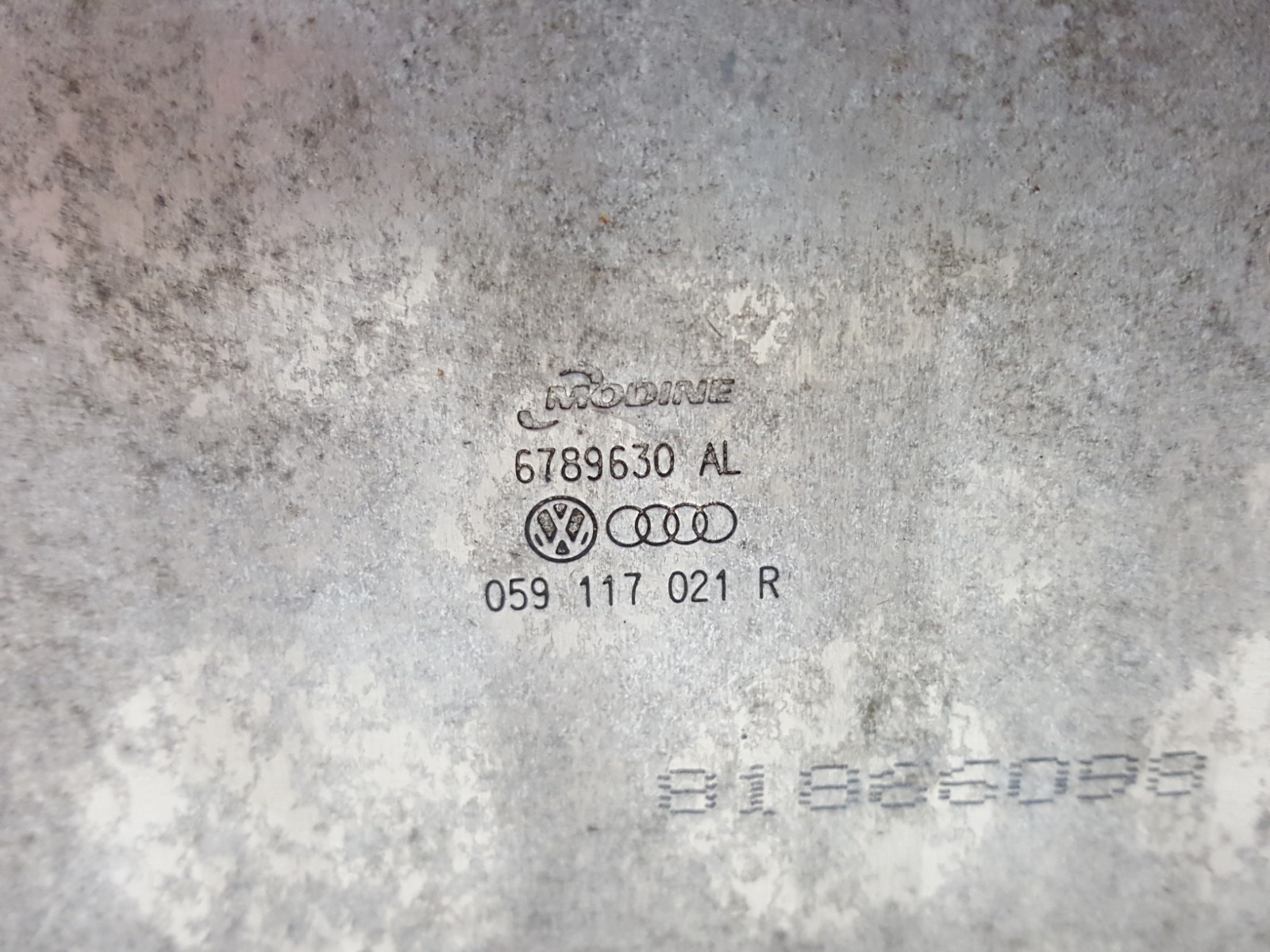 Audi A4 8K A5 8T A6 4G Q5 8R Q7 4L VW Touareg 3.0 TDI Ölkühler Kühler ...