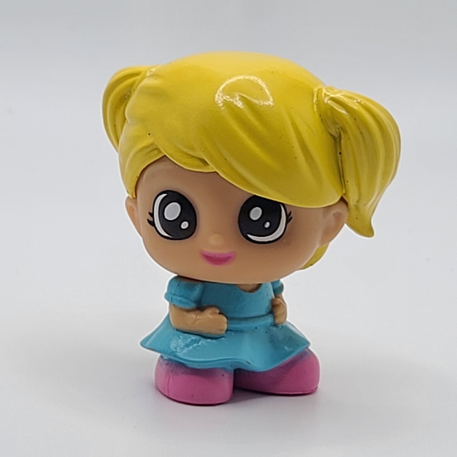 Tic Tac Toy XOXO Maya Blonde Girl Mini Figure 2" Inch Blip Toys | eBay