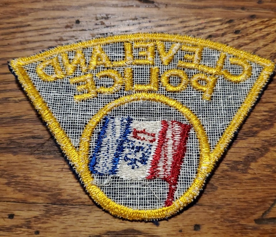 Vintage Cleveland Ohio Police Department Patch Obsolete | eBay