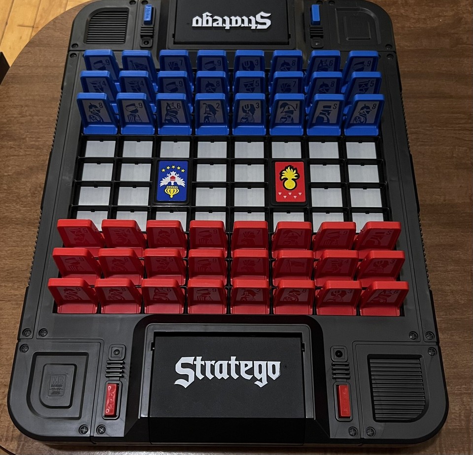 1982 MILTON BRADLEY ELECTRONIC STRATEGO BOARD GAME, READ DESC | eBay