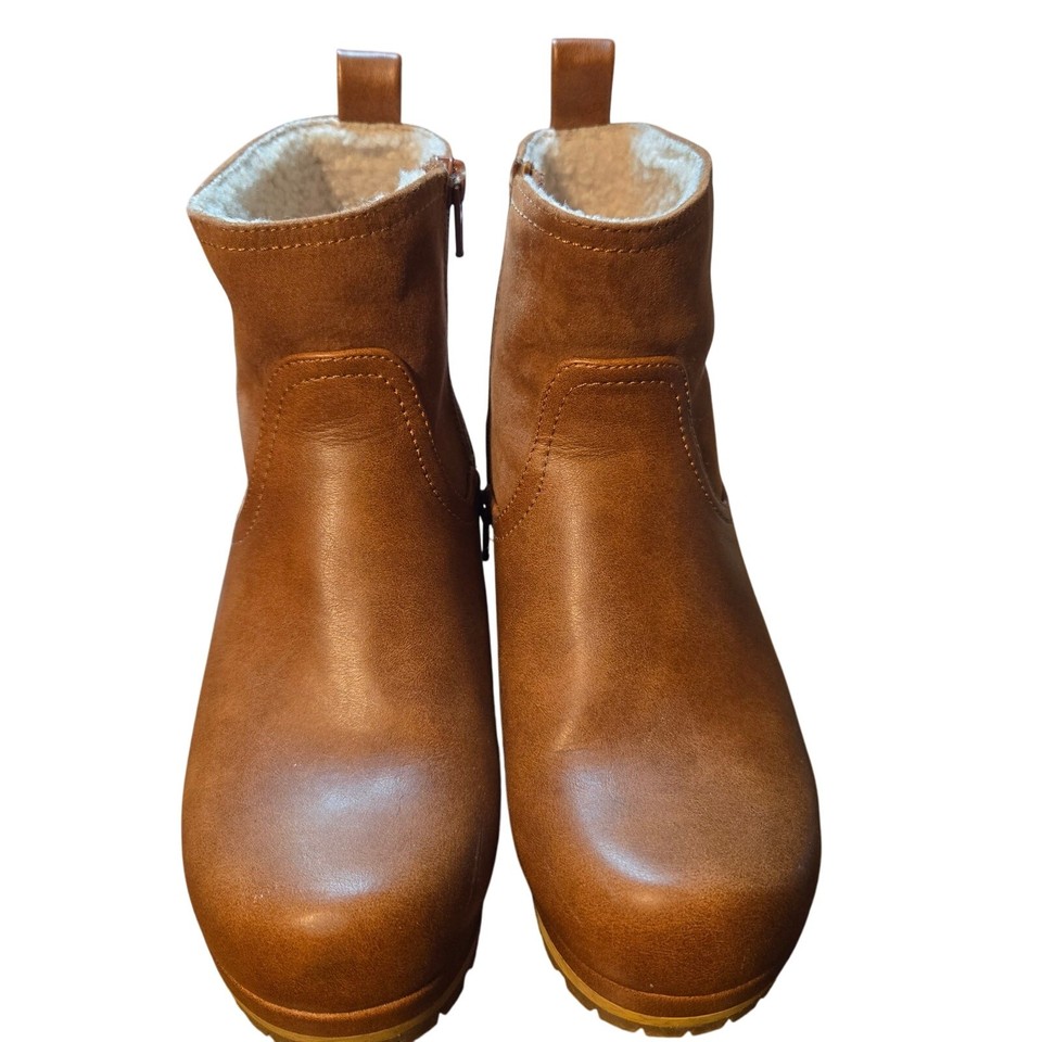 Universal Threads 6 Brown Women's Insulated Chelsea Ankle Boots Shoes ...