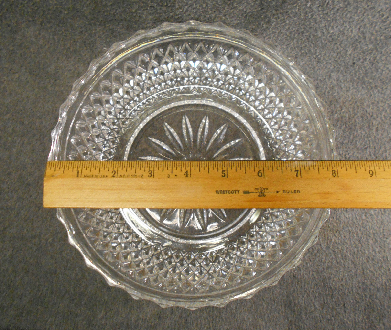 Crystal Bowl - Diamond Pattern & Daisy Bottom with Scalloped Edge - 8 3 ...