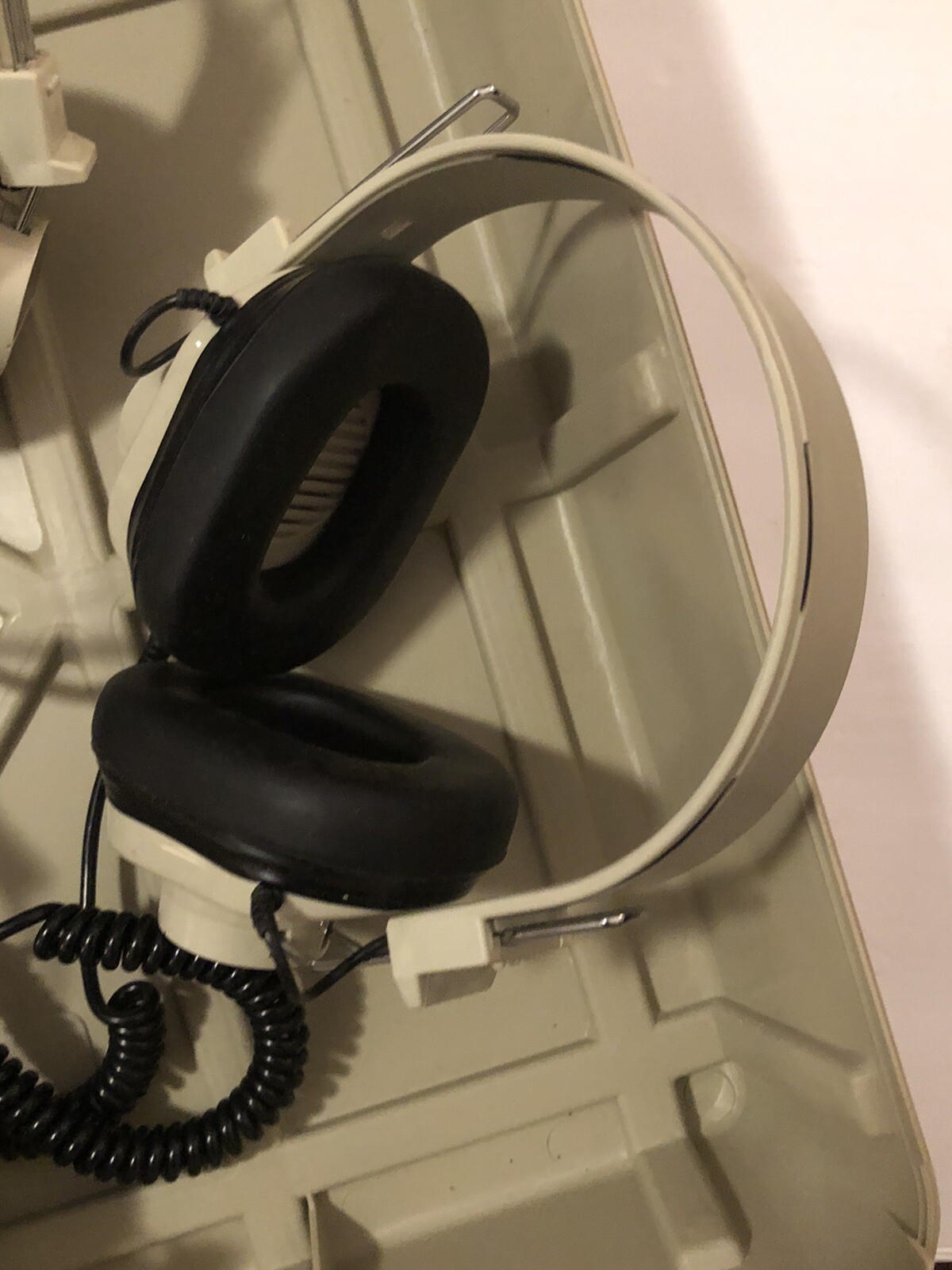 Califone Headphones Lot of 5 Plus 1 Box 2924AV-P Classroom Listening ...