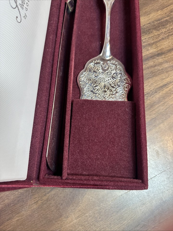 Silver Treasures by Godinger Gift Box Set Knife Cake Server Wedding Set ...
