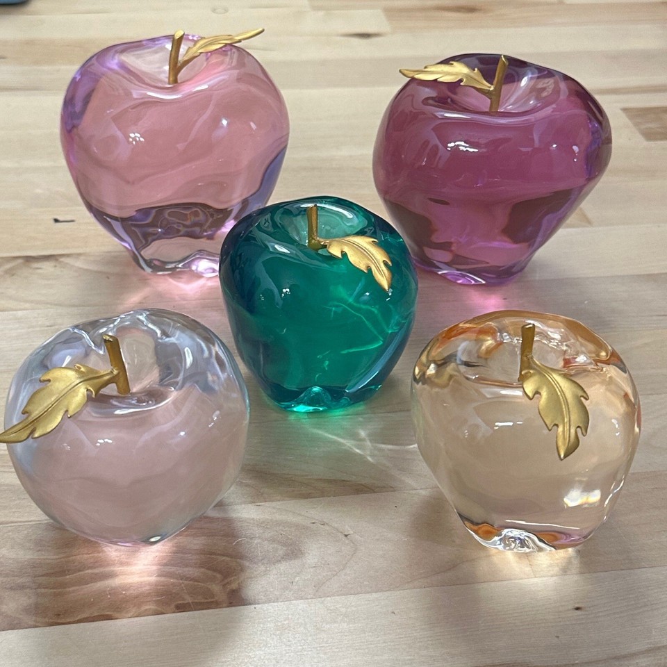 Vintage Lucite Acrylic MCM Paperweight Pink Apple Gold Metal Leaf Stem ...