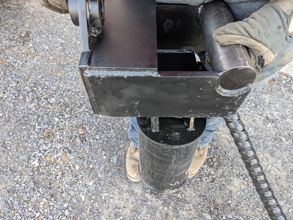 New Wain Roy Tag quick attach hydraulic auger post hole digger Mini ...