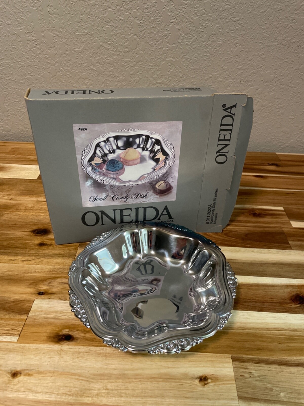 ONEIDA Silverplate Scroll Candy Dish - 7 1/2" #8011 3622A New In Box ...