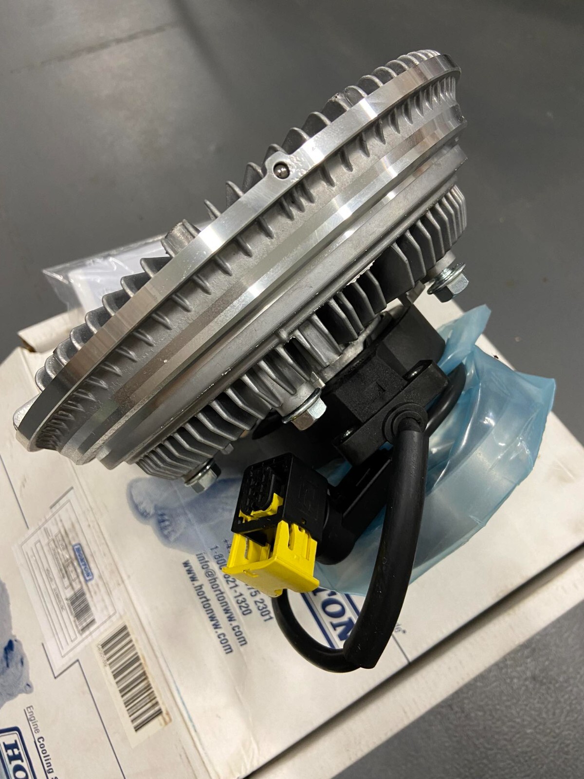 Volvo FH4 Fan Clutch 21990515/85013392/85020104 702300008068 | Genuine OEM