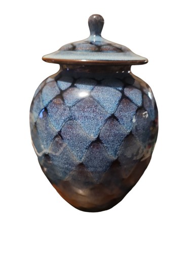 ( Very RARE) Tracy Dotson Fish Scale Large Vase Jar With Lid 9.5 By 7 ...