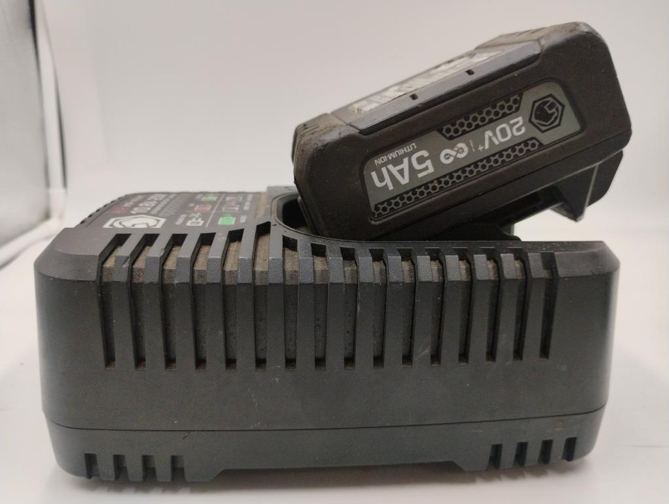 MATCO TOOLS MCL2012BIW 2 BATTERIES AND CHARGER (EL1109960) | eBay