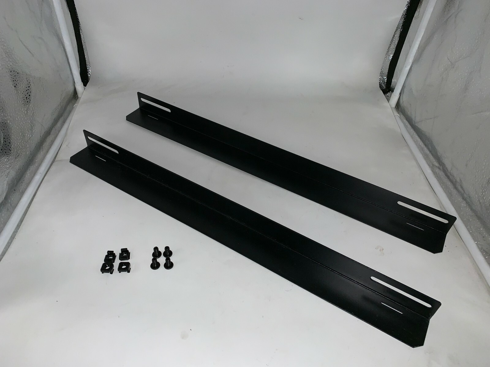 Rack Mount Supporting Rails L-Shape 1 Pair Server Cabinets/Racks 28" | eBay