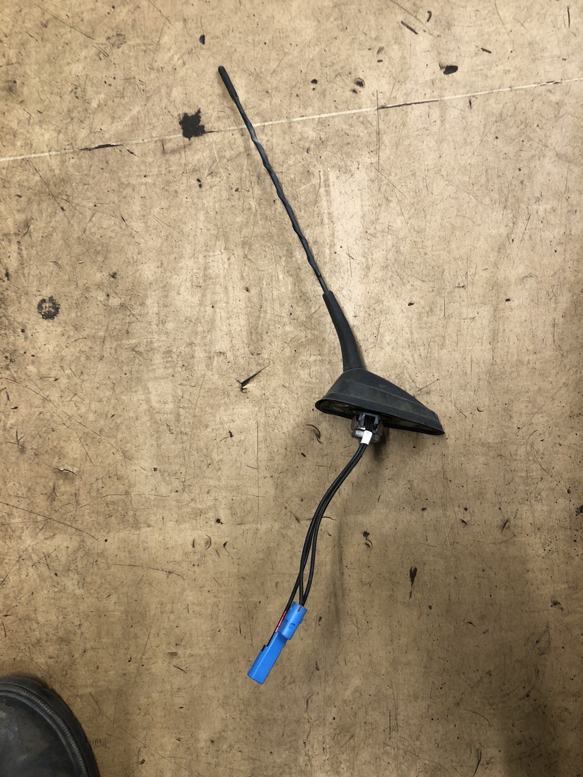 sat nav aerial roof radio mast antenna vauxhall vivaro renault trafic ...