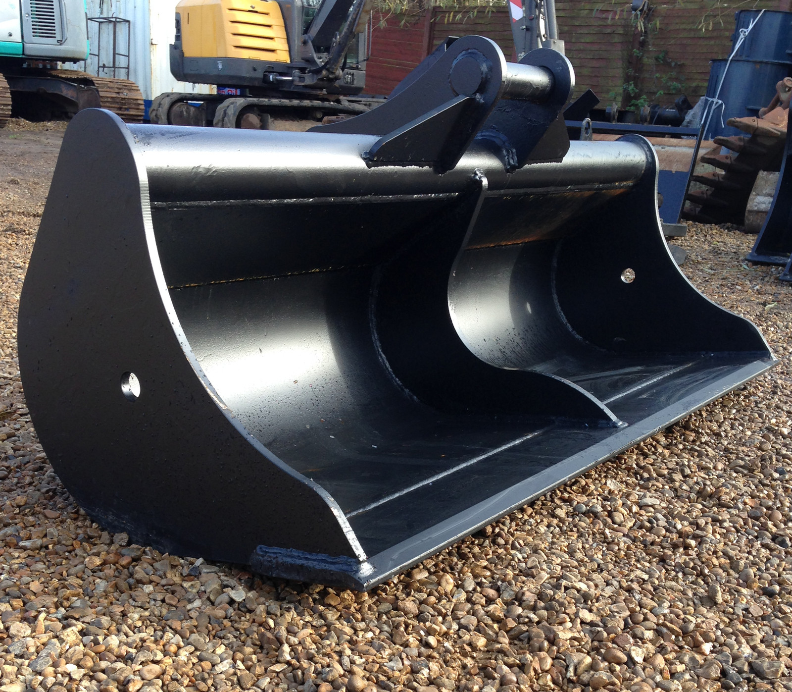 3ft Ditching Digging Grading Bucket, 1-2 Ton Tonne Excavator Digger ...