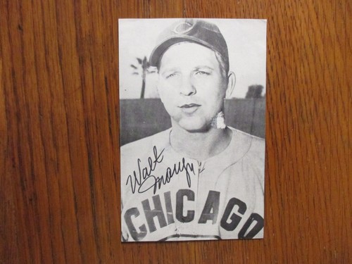 WALT MORYN (Died in 1996) Chicago Cubs Signed 3 1/2 x 5 Black and White ...