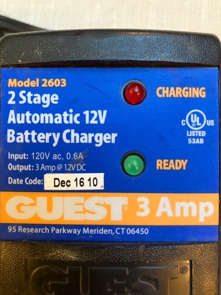 Guest 2603 Marine Battery Maintainer/Charger (12-Volt, 3-Amps, Single ...