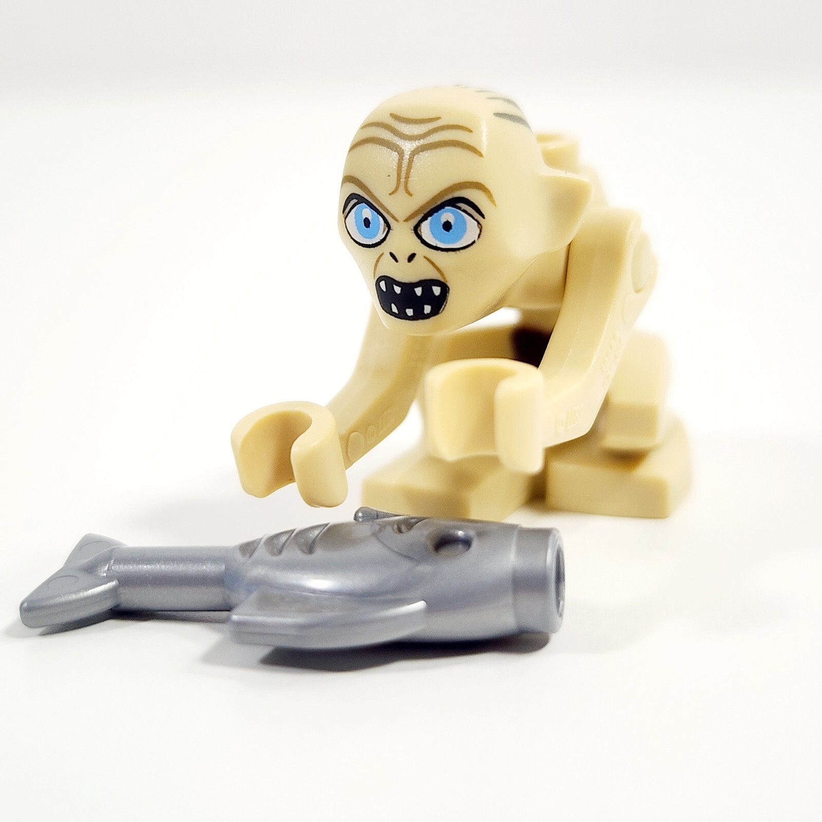 Lego Gollum Minifigure Wide Eyes The Lord of the Rings 9470 lor005 | eBay