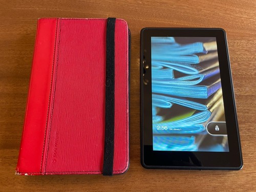 Amazon Kindle Fire 1st Generation Tablet, 8GB, 7", Wi-Fi, D01400 W ...