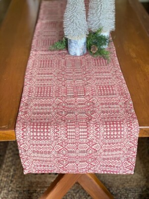New Primitive Colonial Christmas GREEN RED COVERLET TABLE RUNNER Topper ...