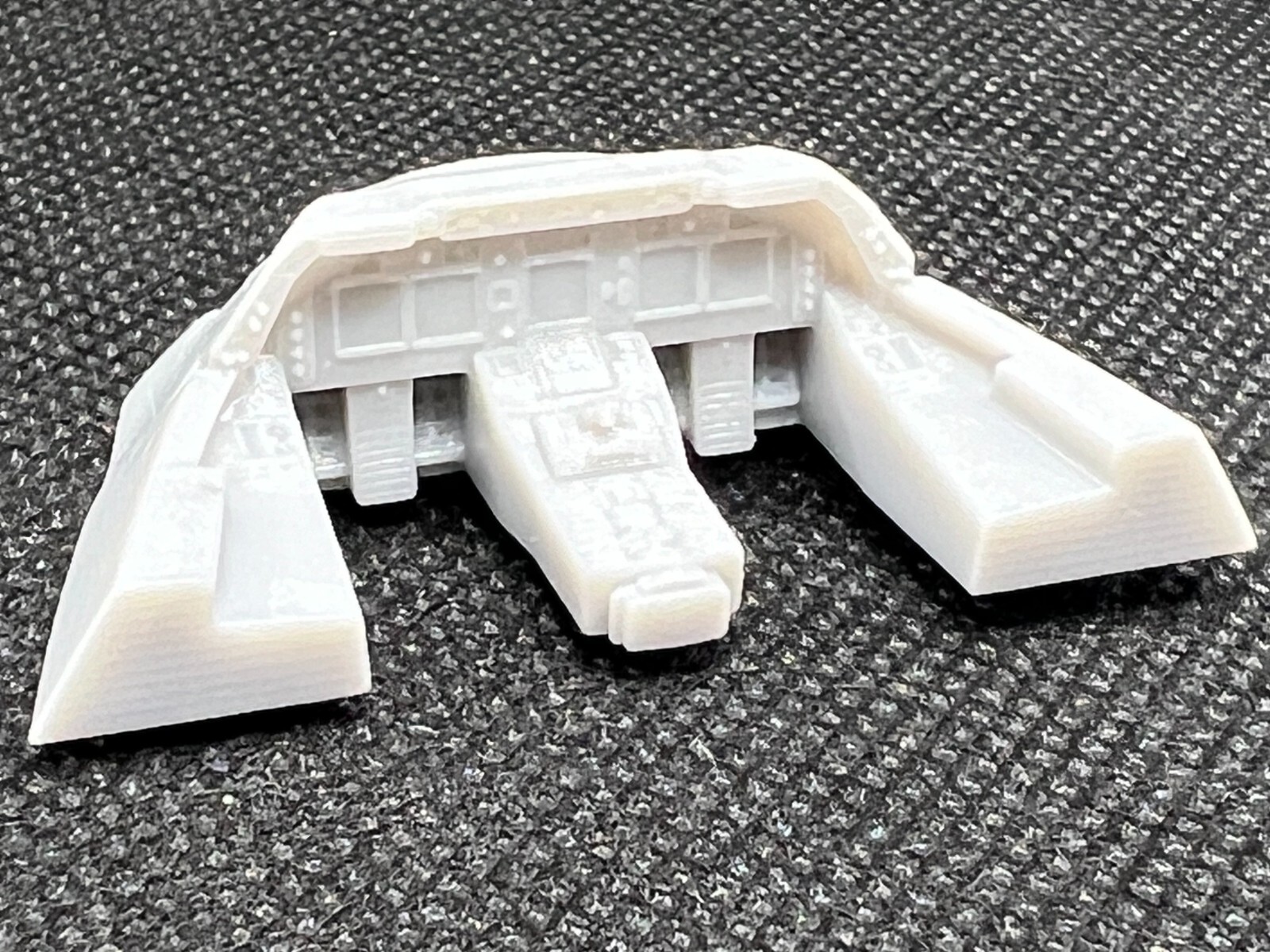 Titan Model Kits 1:72 747-8i | eBay