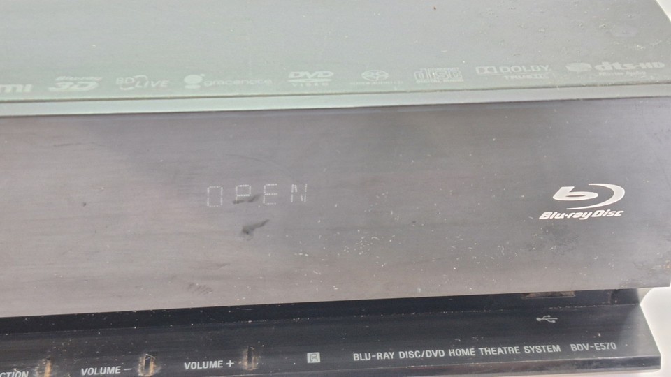 Sony HBD BDV-E570 BluRay DVD CD Home Theater System 1000W Surround ...