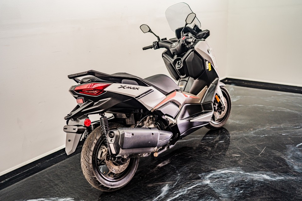 Granite Gray Yamaha XMAX with 5494 Miles available now! | eBay
